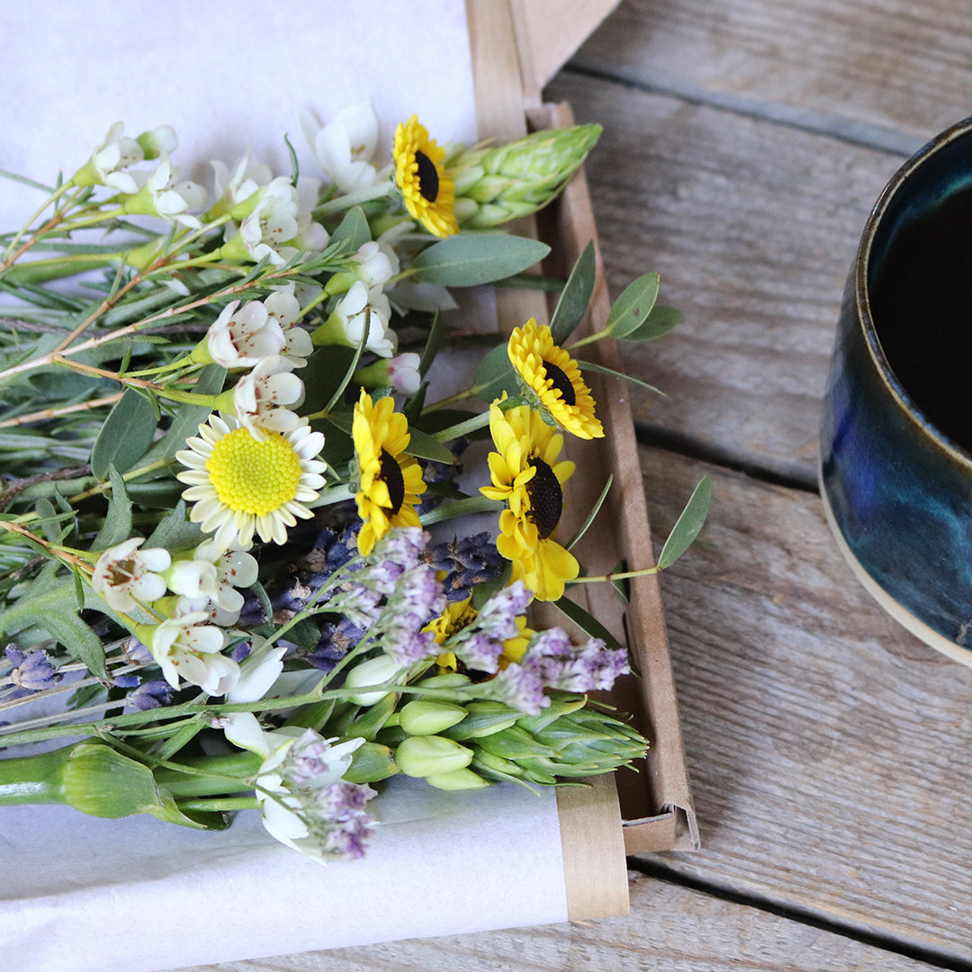 Fresh Flower Botanical Posy Monthly Subscription – FlowerBe